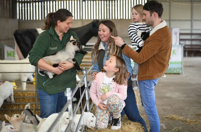 Volunteering - Forge Mill Farm